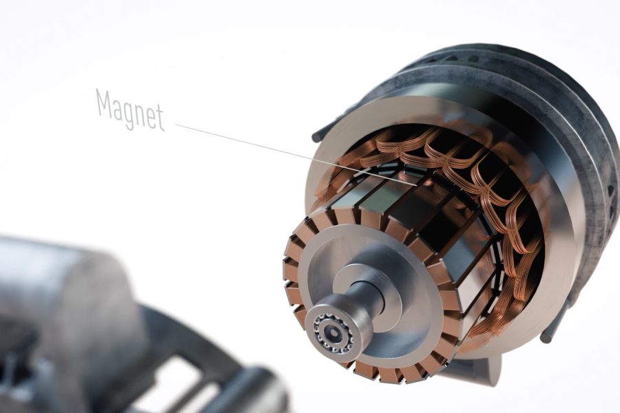 3D Science animation - How does an alternator work?